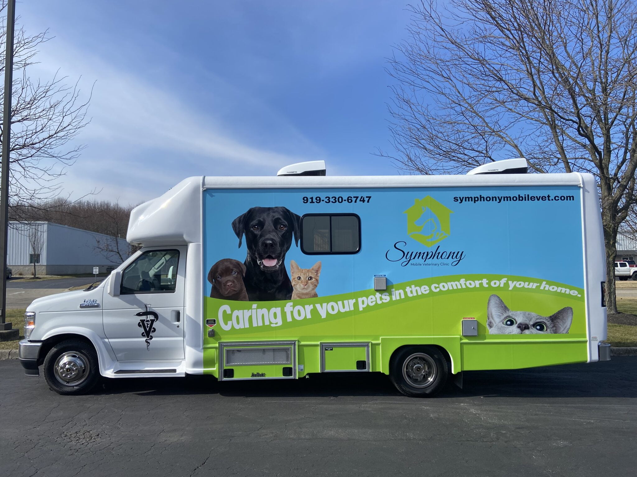 Mobile Veterinarian in Goldsboro, NC | Symphony Mobile Vet Clinic